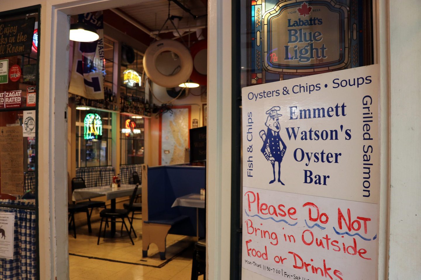 HistoryLink Tours — Emmett Watson’s Oyster Bar